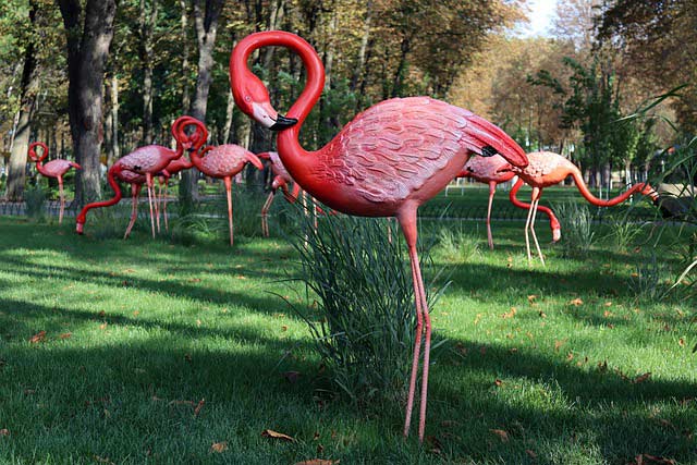 Gartendeko Flamingo Gartenfiguren 2026 finden - garten-dekowelt.de